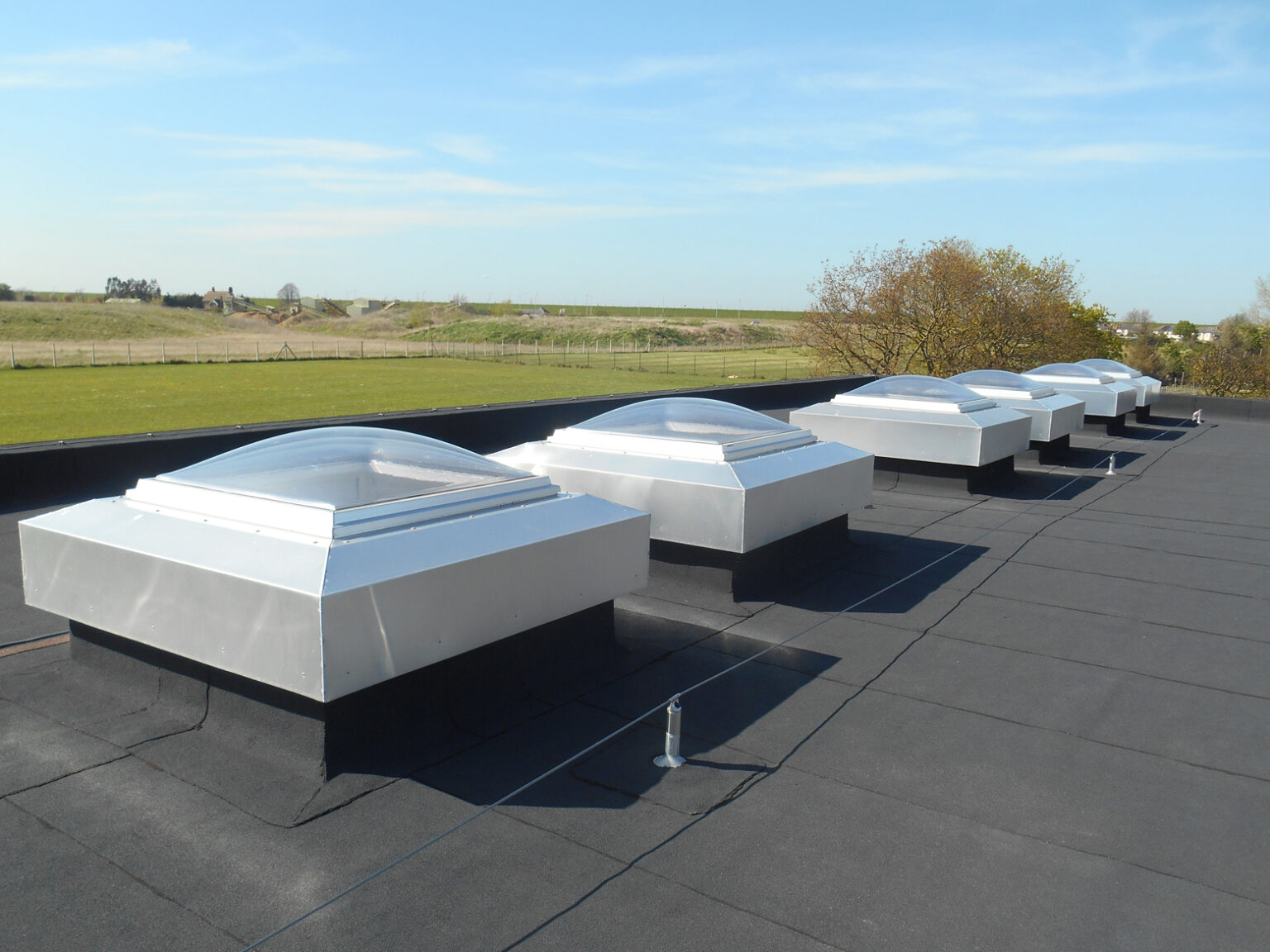 Bringing daylighting and natural ventilation together - Passivent